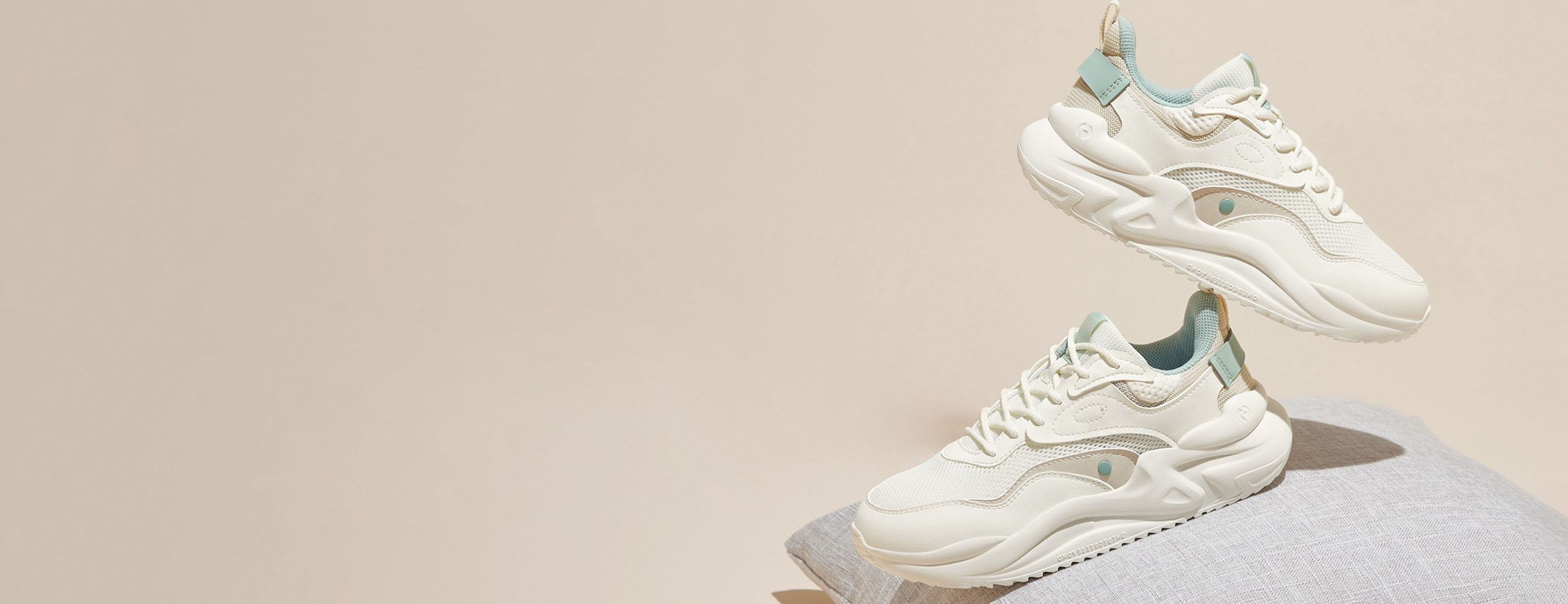 VIPSHOP | BRANDS YOU WANT, PRICE YOU LOVE.